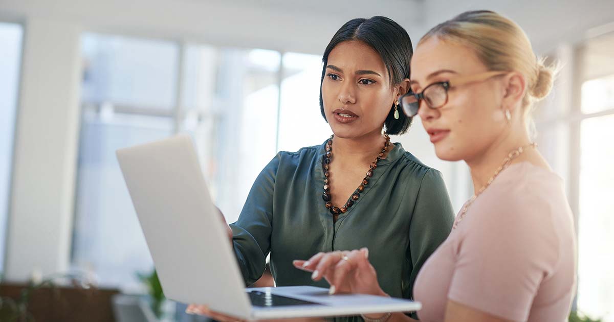 Solutions de vérification d’antécédents - Sterling Backcheck